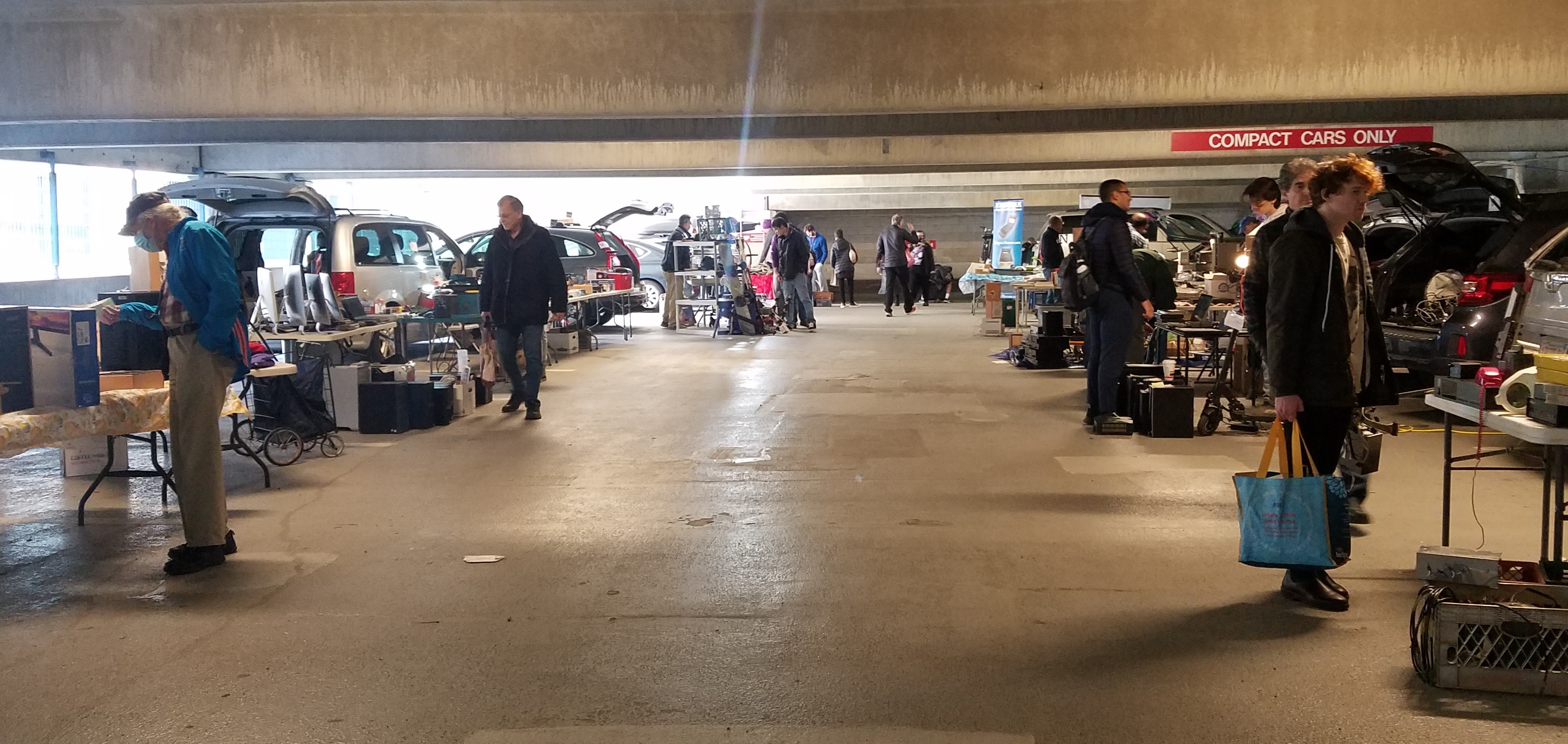 Micro Center & MIT Flea – New Media Museum